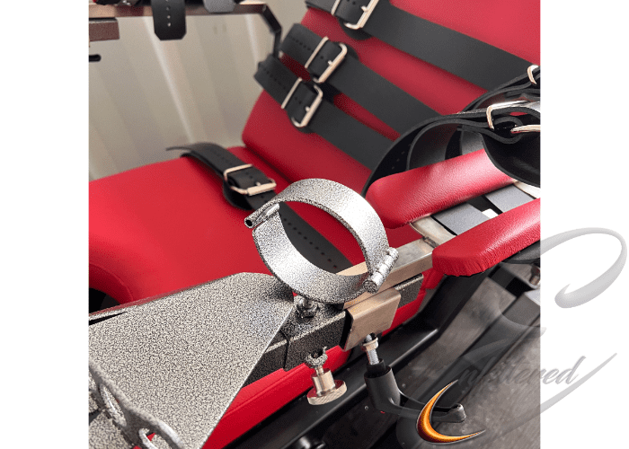 Enfettered TILTING TREATMENT Chair | Enfettered